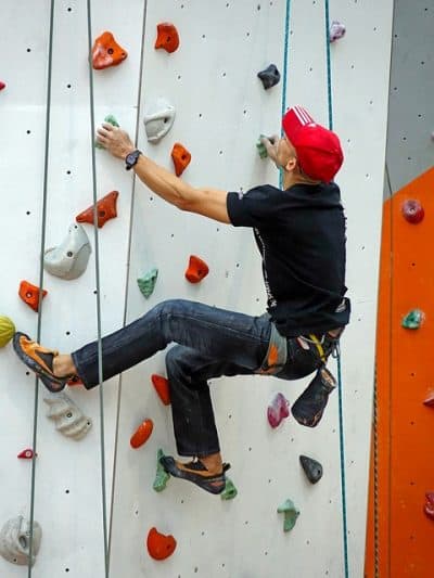 The 5 Best Rock Climbing Crash Pads 2018: Safe & Reliable | Sport Consumer