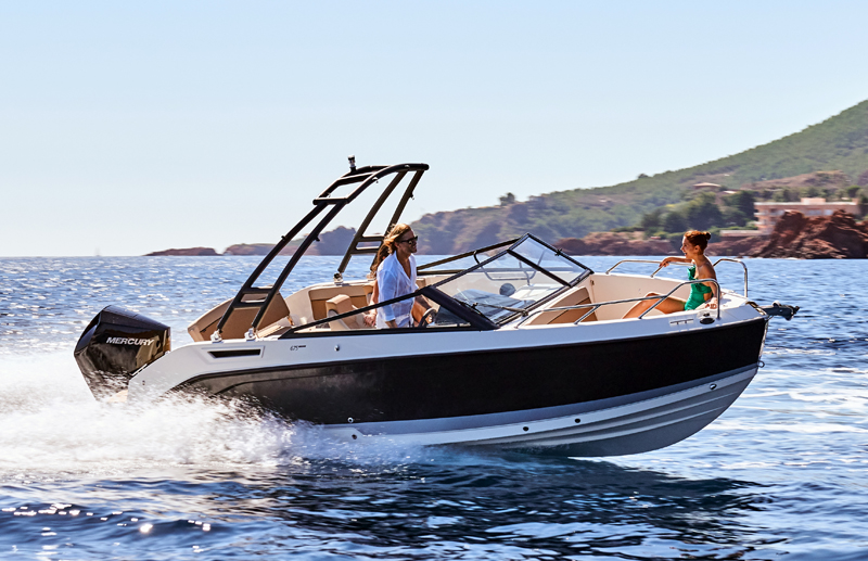 What's the Best Family Starter Boat for You? - Sport Consumer