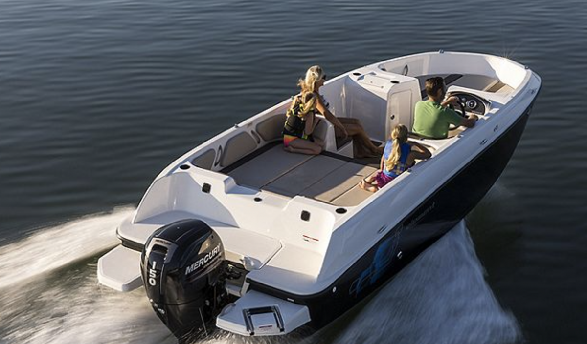 What's the Best Family Starter Boat for You? - Sport Consumer